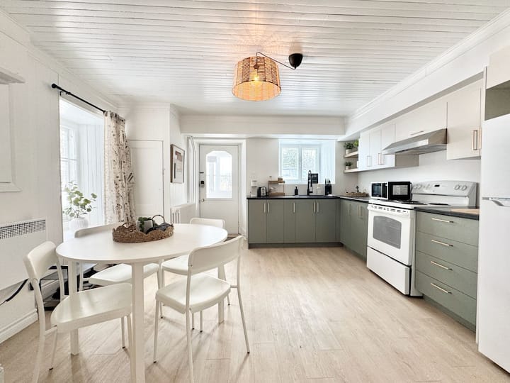 1 Ch, 4 Pers | Wi-fi, Stationnement, 10 Min Centre - Québec