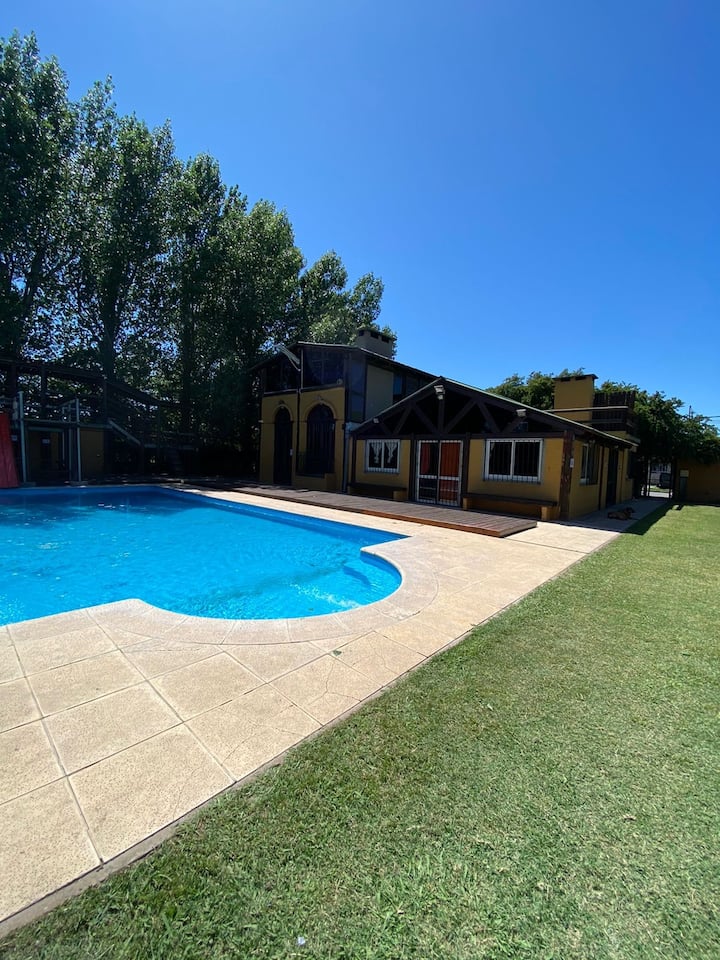 Cabaña Helena - San Nicolás de los Arroyos