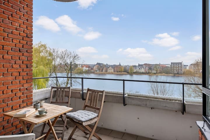 Large 3br Apt With Elevator Vewing Over The Lakes - Copenhagen