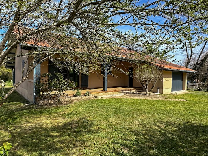 Maison Familiale Idéalement Située - Lit-et-Mixe