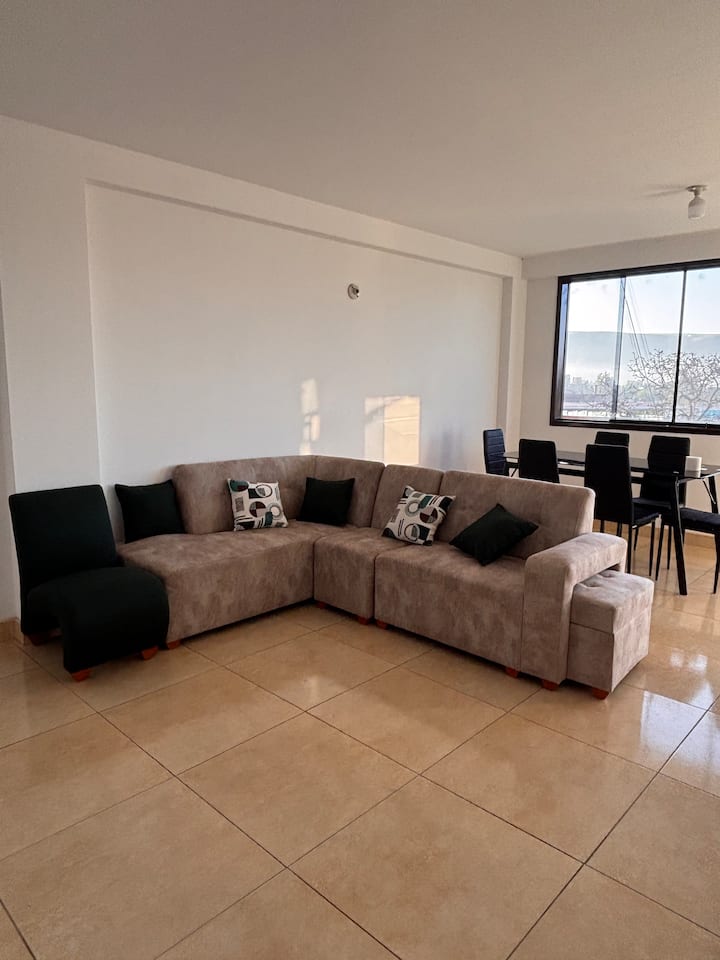 Amplio Depa Para 10 Personas | 4 Habitaciones - Tacna