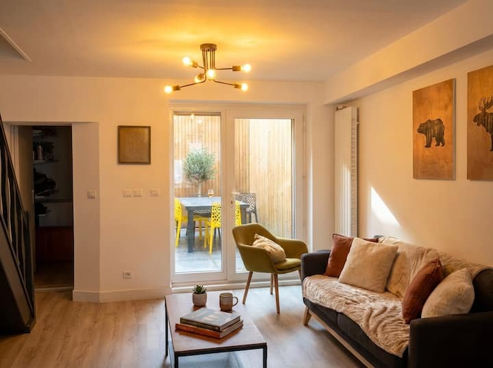 Chambre Dans Grande Maison - Croix