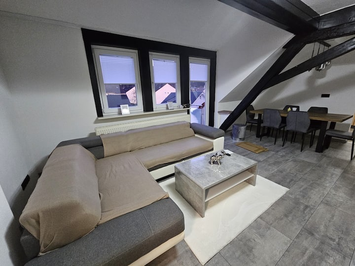 Gemütliche Dachwohnung In Bruchmühlbach-miesau - Landstuhl