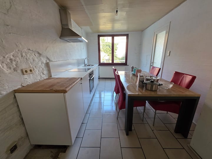 Longterm Only, Rustig En Functioneel Huis Met Tuin - Brasschaat