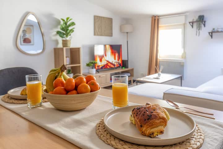 Le Clairon • Arènes & Gare à Pied•cinéma & Ps5 - Nîmes