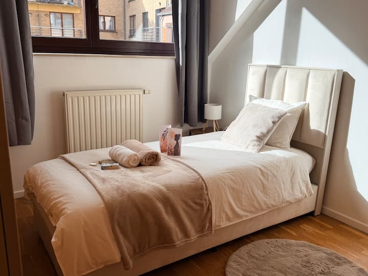 Chambres Simple Dans Un Appartement Moderne. - Anderlecht