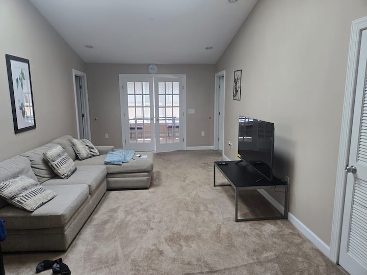 Prime Family Home Away From Home (All) - 더럼