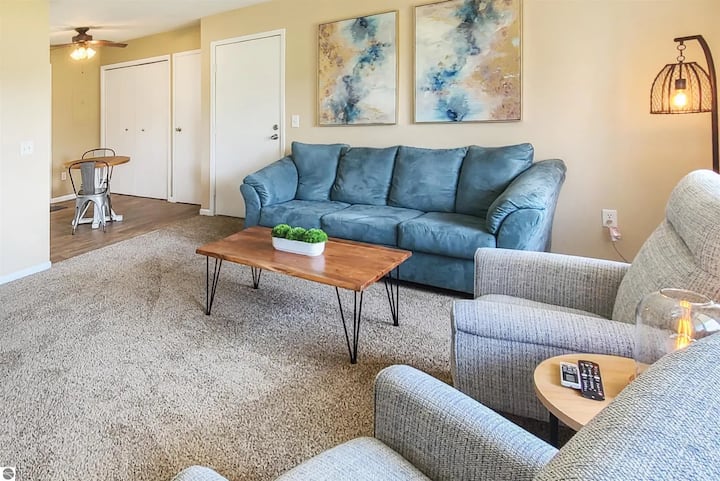 Mahoney Flats - East Bay Township