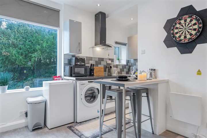 Modern 1br Flat Ema & Donington Park-free Parking - East Midlands Airport (EMA)