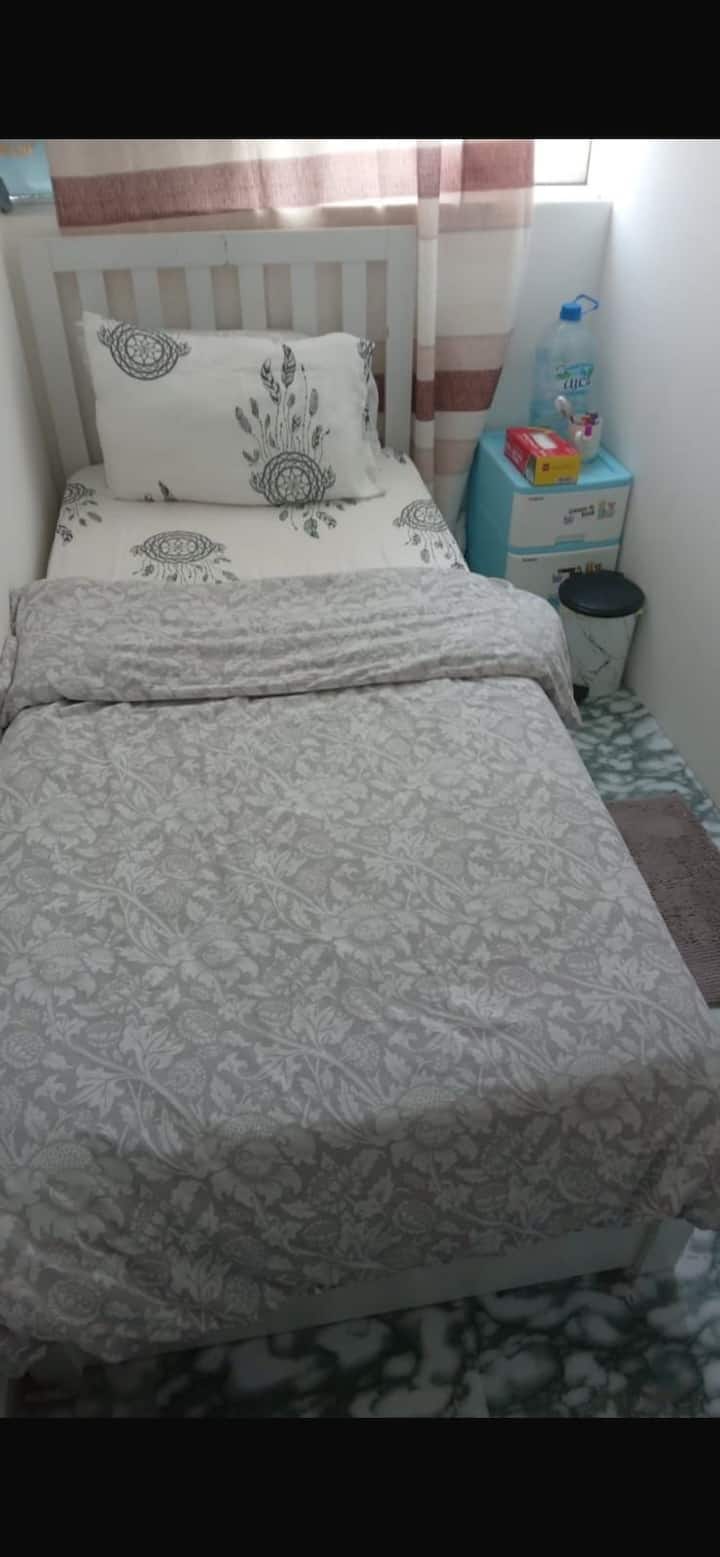 Cozy & Convenient:furnished Room In Prime Location - Abou Dabi