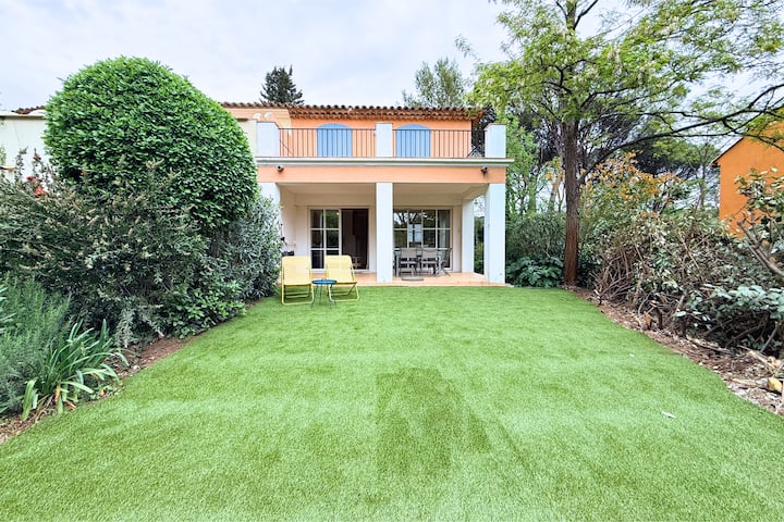 Villa Avec Jardin Privé, Domaine Les Restanques - Cogolin