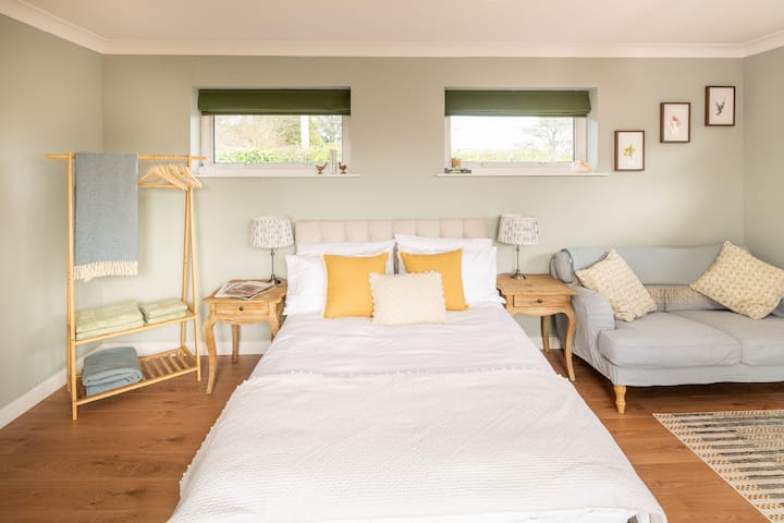 The Garden Room @Rivendell - Lyme Regis, Dorset. - Axminster