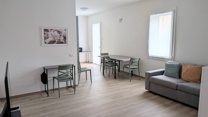 Intero Appartamento Nuovo 95 Mq Con Parcheggio - Reggio d'Émilie