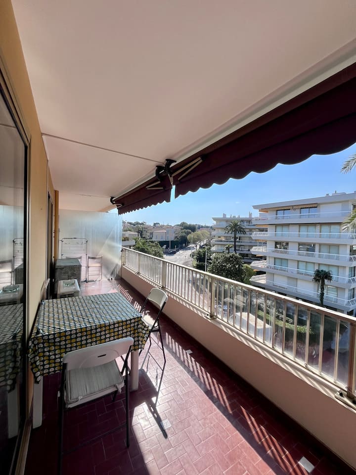 Le Cap/200 M Des Plages/clim/wifi/4éme Etages - Antibes