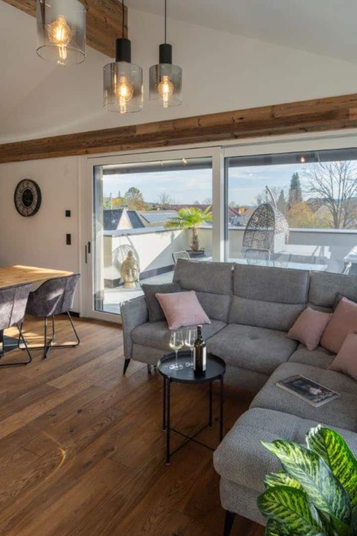 Penthouse Mit Whirlpool & Dachterrasse - "Stream" - Bad Waltersdorf