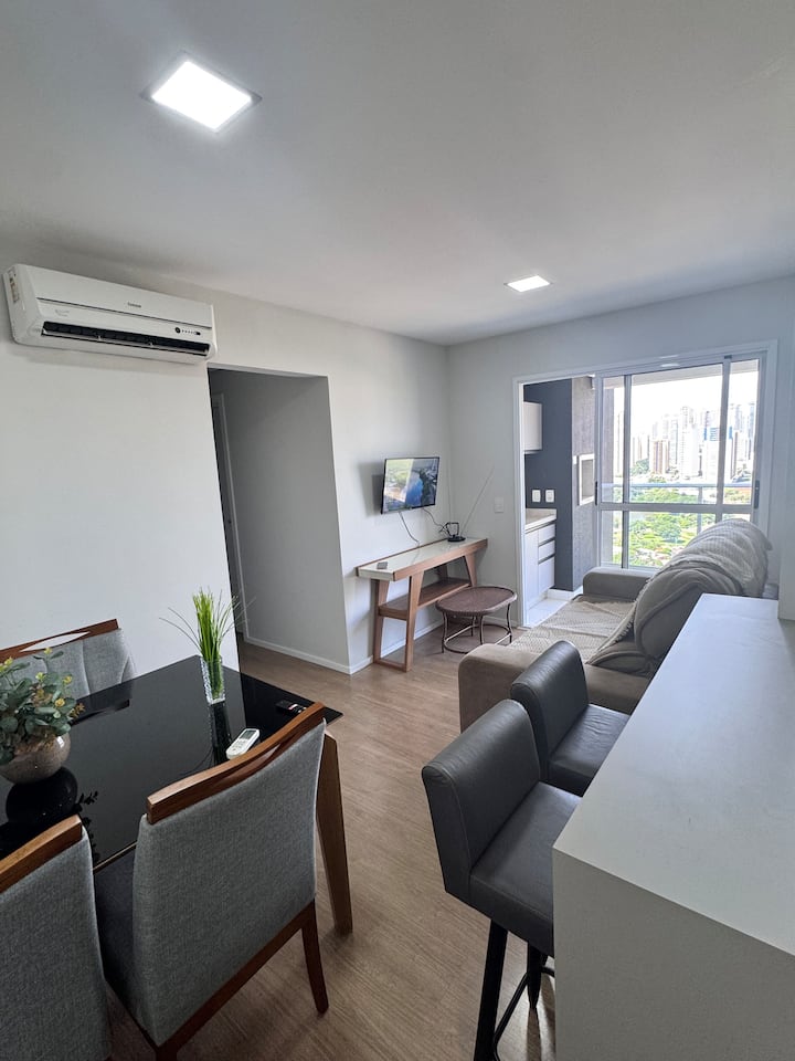 Apartamento 2quartos + Sofá-cama • Gleba Palhano - Londrina