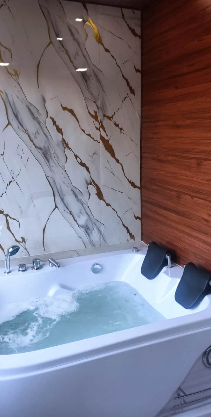 Suite Con Jacuzzi Y Confort Total - Loja