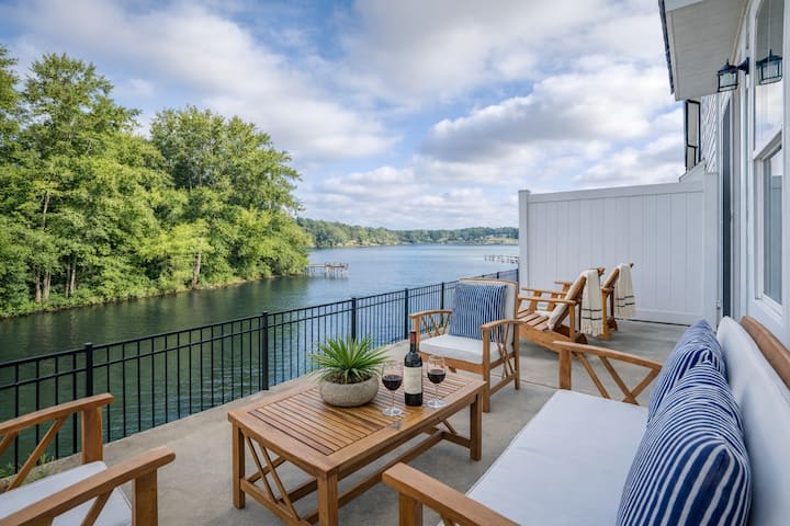 New Lakefront, Masters Week, Dining & Private Slip - Lake Greenwood, SC