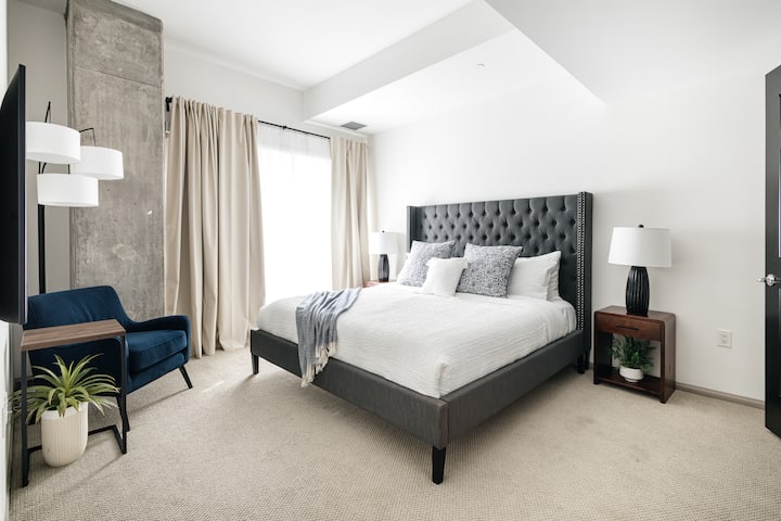 Brilliant 2bd Condo - University Park - Los Angeles