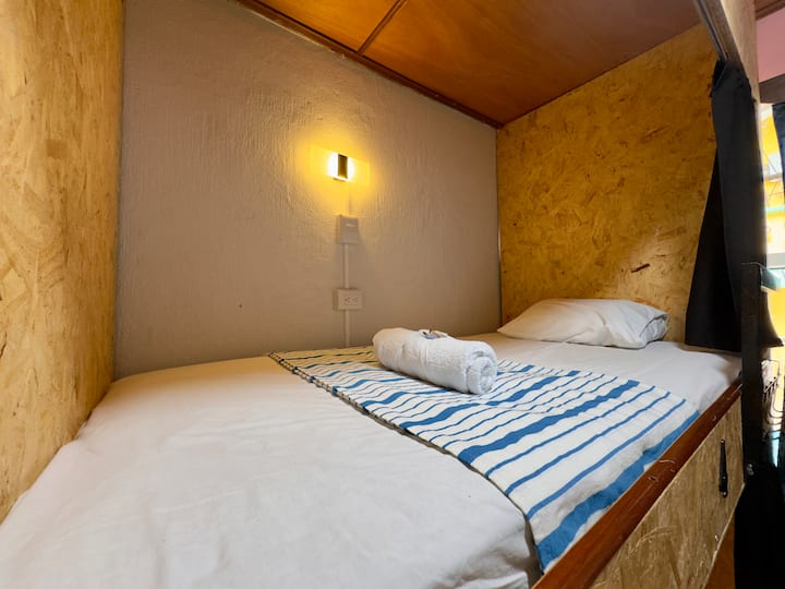 Bed In Shared Room – Flores Island - Guatemala