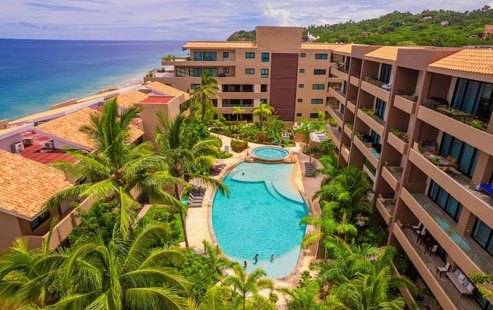 Luxury Condo, A Few Steps From The Beach. - Mexico