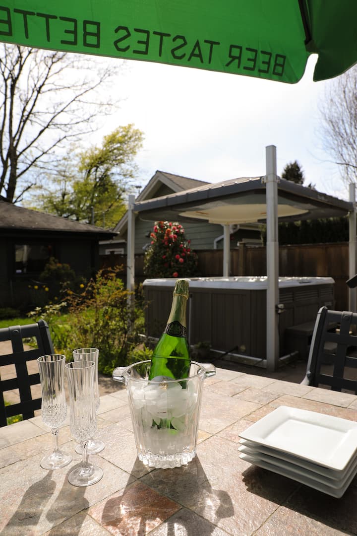 Sauna & Hot Tub Retreat In Vancouver - Vancouver