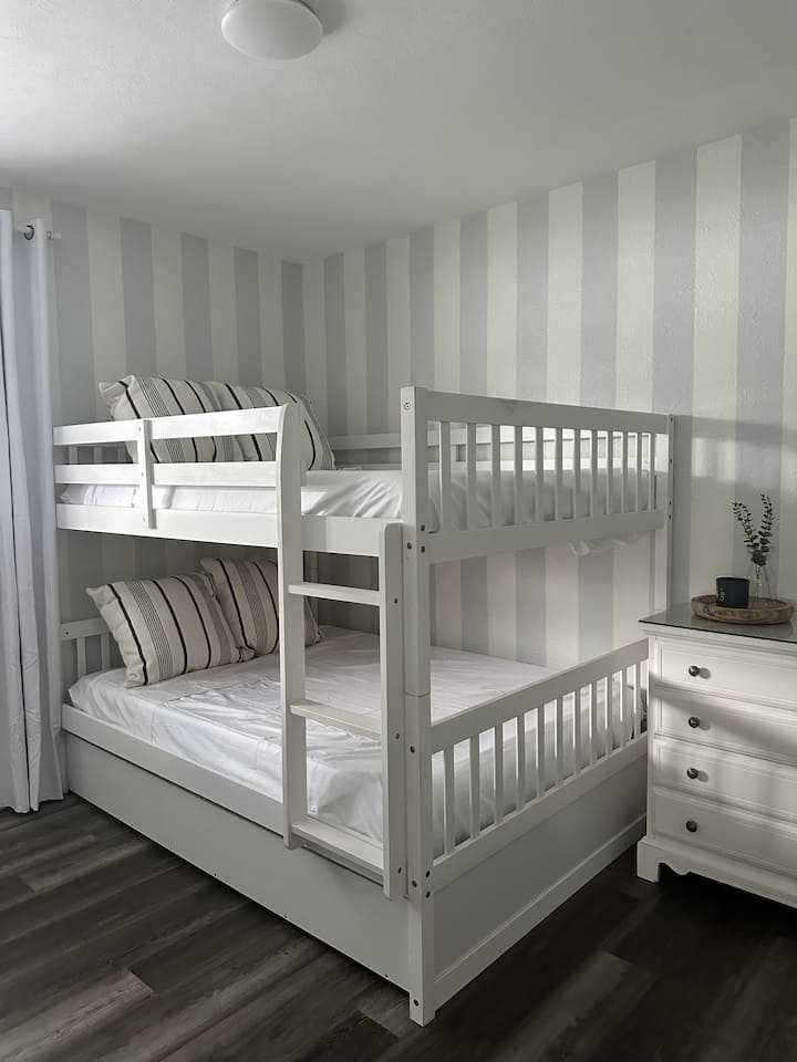 Peaceful Oasis 10 Min From Anne Marie - Longboat Key, FL