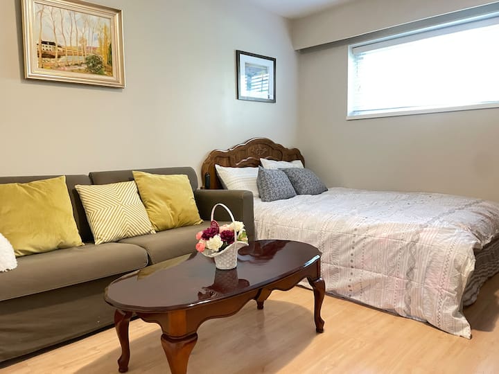 Modern 2br Suite Near Burnaby Deer Lake/fifa-ready - Burnaby