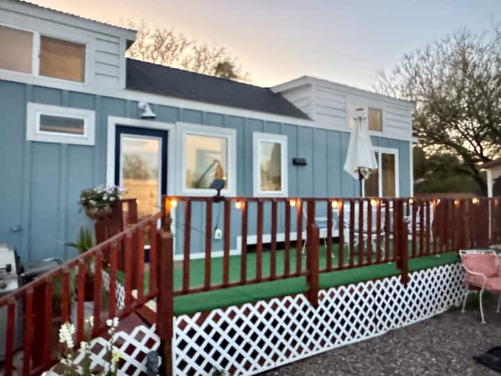 Horseshoe Tiny House - Scottsdale, AZ