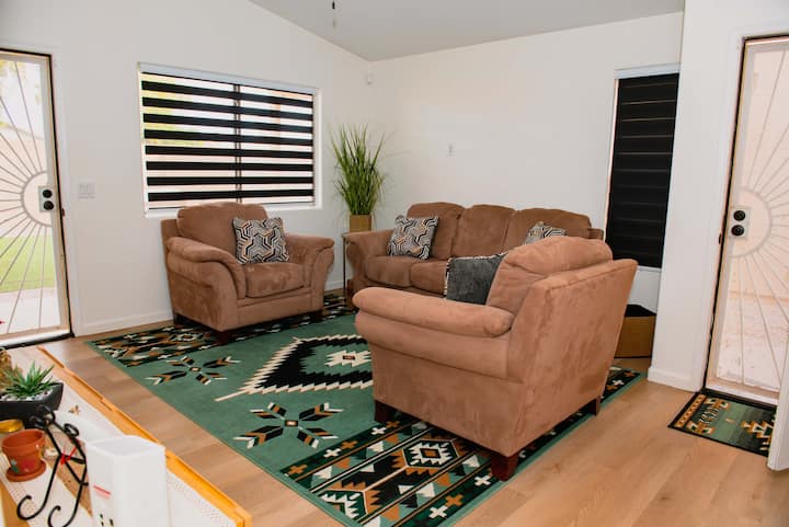 Modern 4br Stay | Minutes To State Farm Stadium - Avondale, AZ