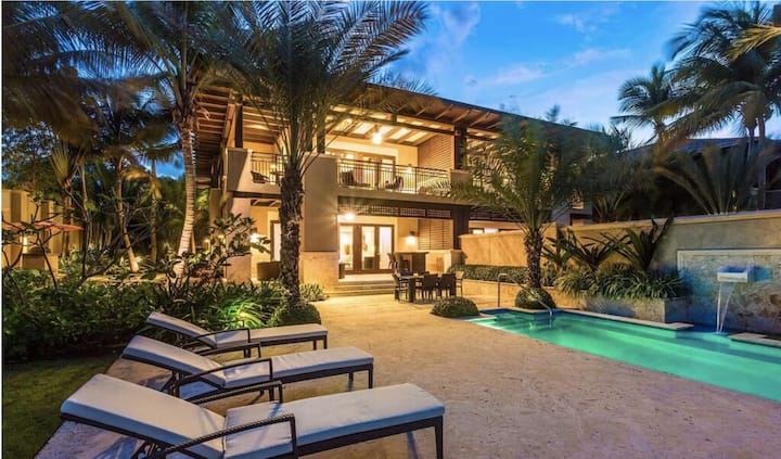 Seascape Beachfront Villa - Río Grande