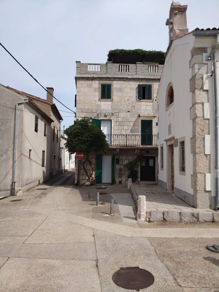 Studio Apartman Nikoleta - 65 M² Für 1-6 Pers. - Punat