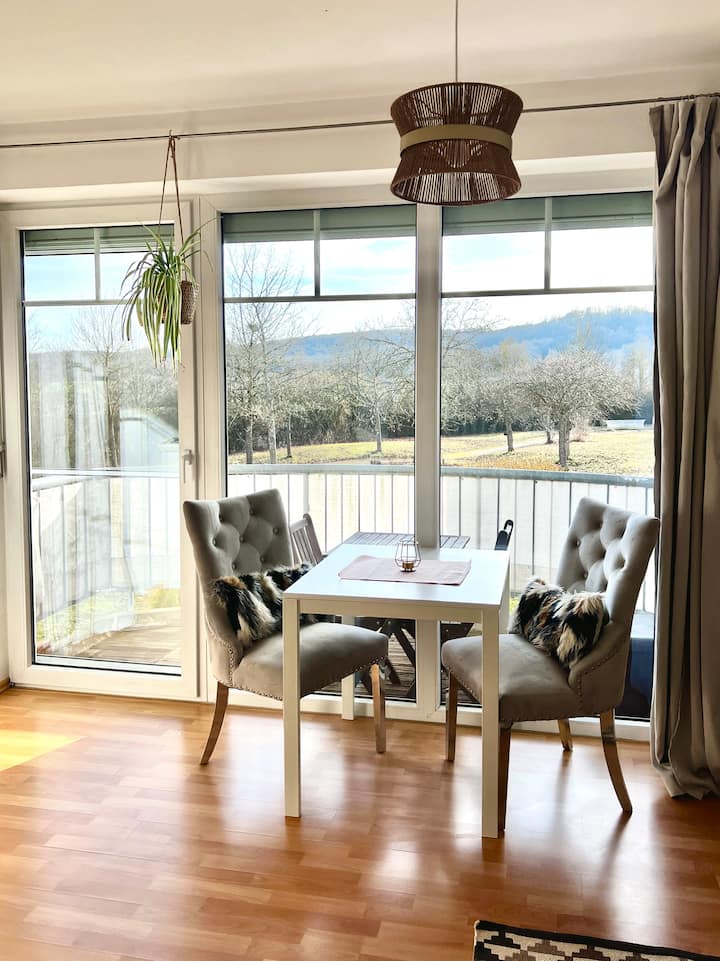 Erdeni-appartment Mit Sonnigem Balkon Zum Kurpark - Bad Rodach