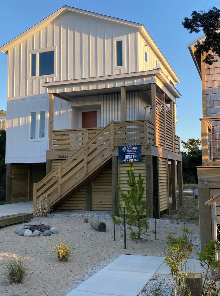 New Oceanside Home, Steps To Beach W/ Private Hot - アウター・バンクス, NC