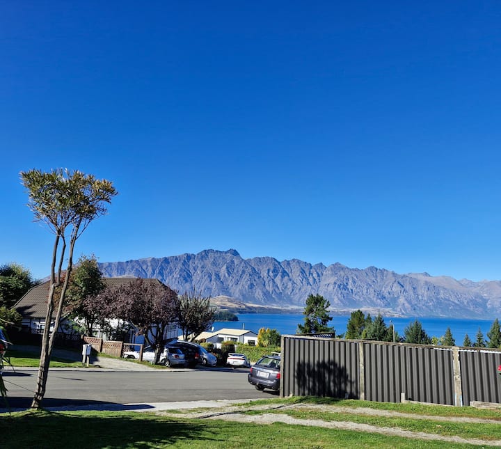 "Queenstown Heights"|views&location|private Park - Queenstown