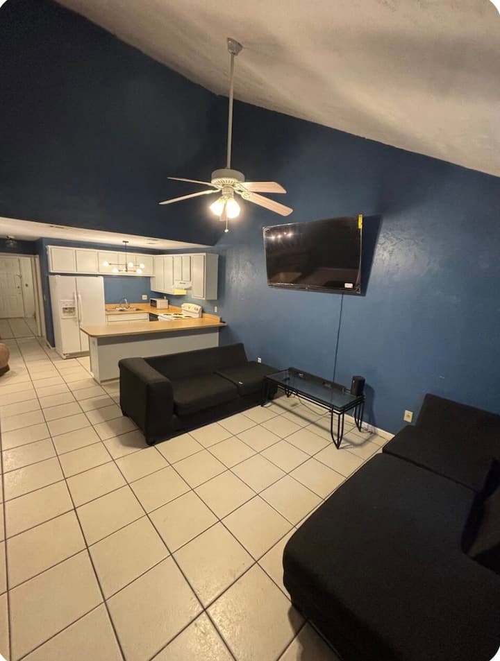 High Rd Townhouse - Tallahassee, FL