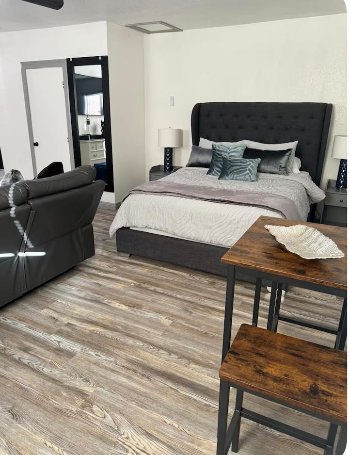 Cozy Suite: Near Lax & More - Los Ángeles, CA