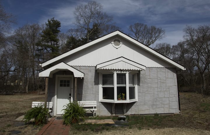 Getaway Cove - Bellport, NY