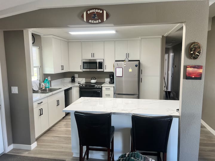 House In Pahrump Sleeps 9, Death Valley - Pahrump, NV