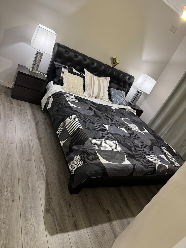 Home Of Peace - 索爾茲伯里