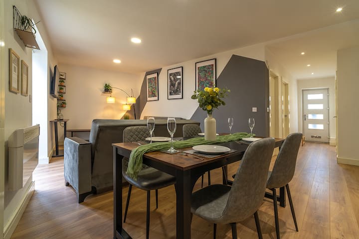 Vantage Stays 2bed Flat - Gloucester