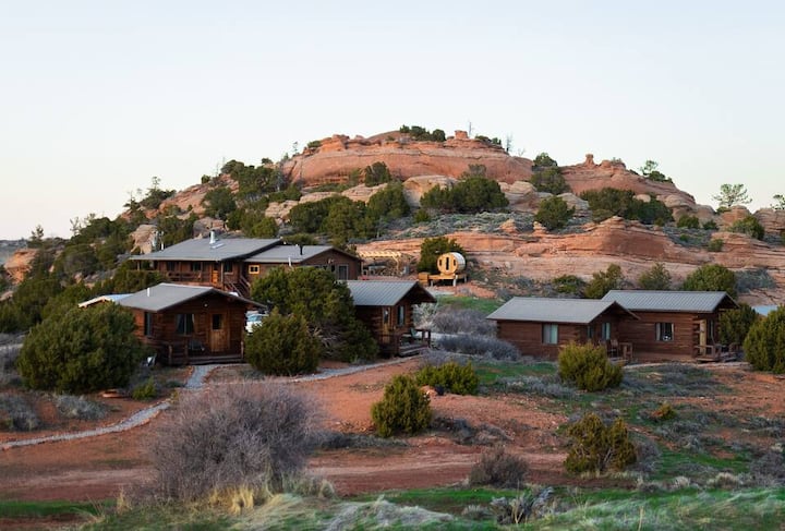 Western Cabin Escape - Wyoming