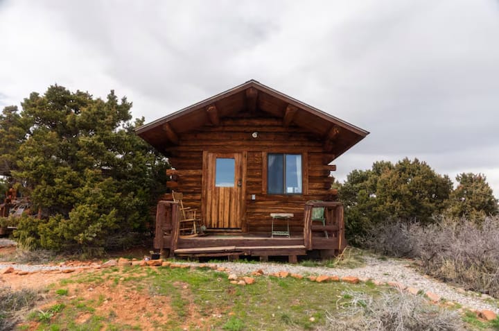 Western Cabin Escape - Lander, WY