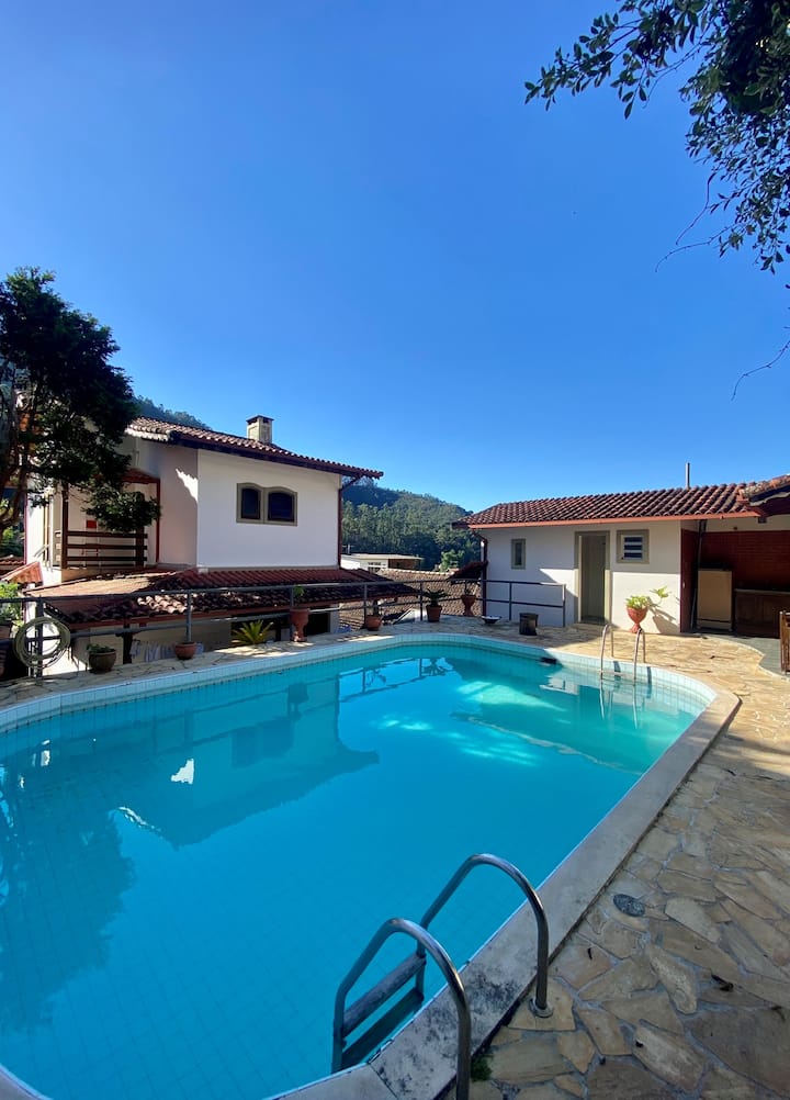 Casa Completa Na Serra: Lareira & Piscina - Nova Friburgo