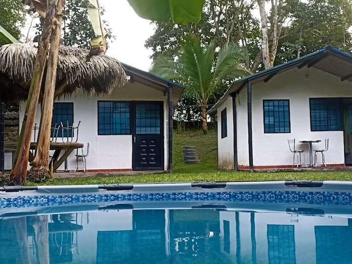 Finca Turística Con Piscina En Villeta Para Grupos - Villeta