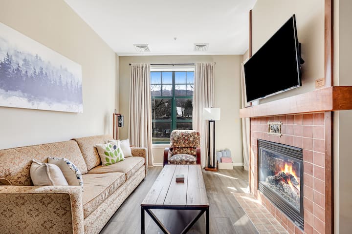 Mountain Creek, Vernon Appalachian Waterpark Condo - Colorado River, Vernon Township