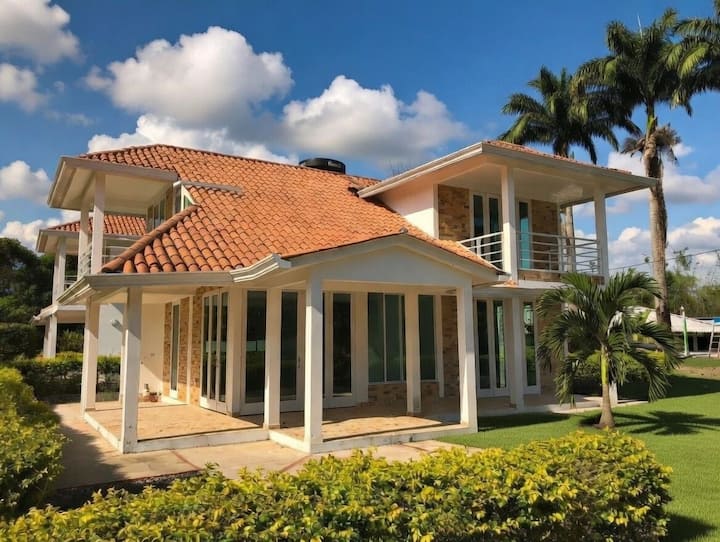 Cabaña Cerca Pueblo Para Descansar Con Tu Familia - Cumaral