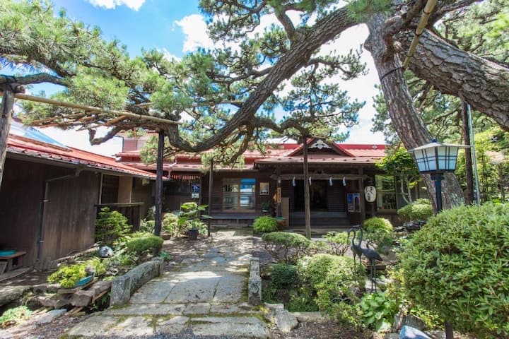 富士山の麓に佇む築450年の歴史薫る宿坊大国屋、富士信仰祈りの宿。心安らぐ癒しの空間　10畳 - Mount Fuji