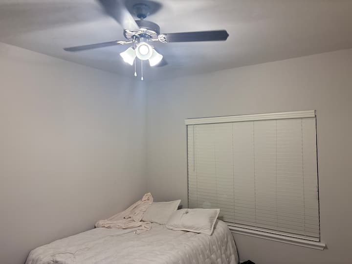 Comfortable Stay Great For Business Travelers - Oklahoma City, OK