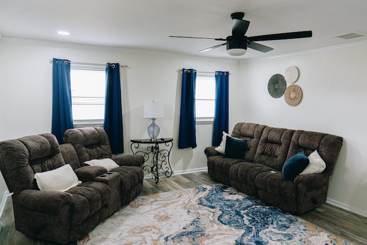 The Red Door Near Casino - Blacksburg, SC